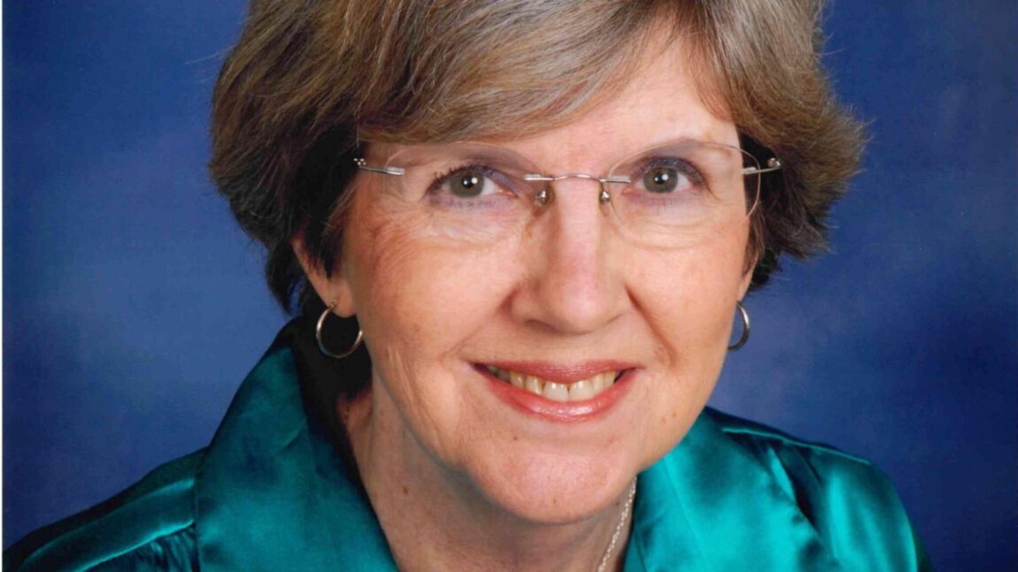 Linda Jane Smith - Chas E. Davis Funeral Home